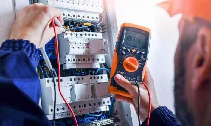 5 Silent Signs of Major Electrical Problems in Your Home